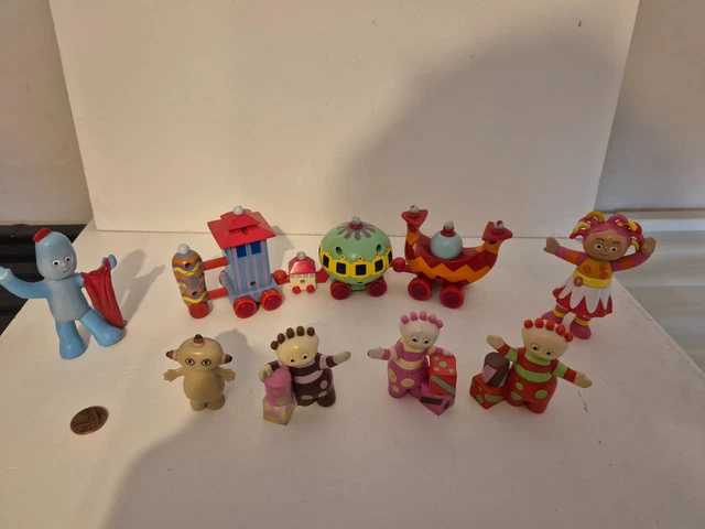 IN THE NIGHT Garden Ninky Nonk Train & Full Figure Set, Roll Along ...