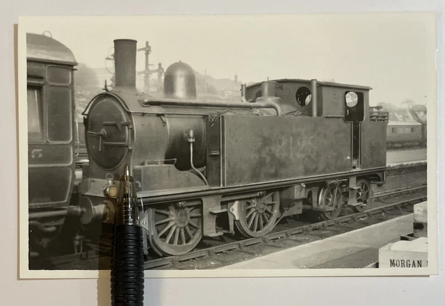 LNER RAILWAY LOCOMOTIVE PHOTOGRAPH 2395 Mexborough Shed C605 EUR 1,13 ...