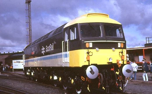 ORIGINAL COLOUR SLIDE of ex works 47715 BR class 47 diesel loco £2.99 ...
