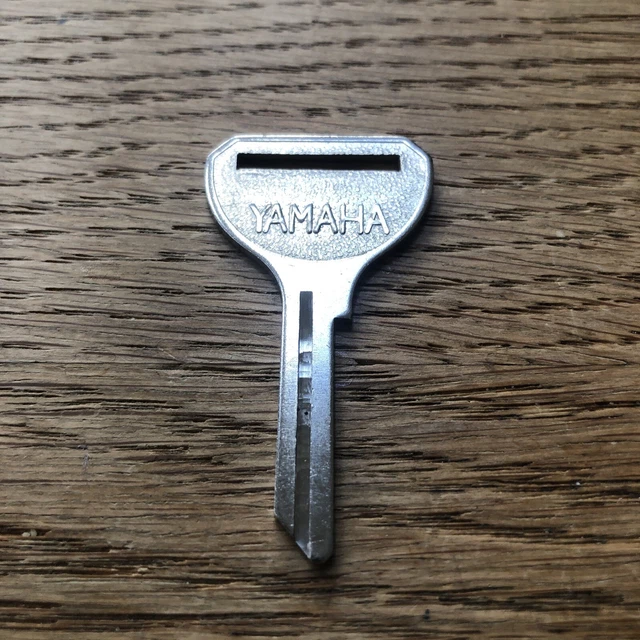 NOS GENUINE YAMAHA Blank Key 521 Vintage Yamaha Ignition/Steering Oem £ ...