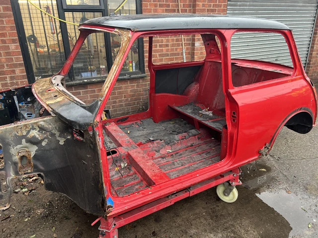 CLASSIC ROVER MINI Bare Shell Austin Rover 1988. Siehe meine anderen ...