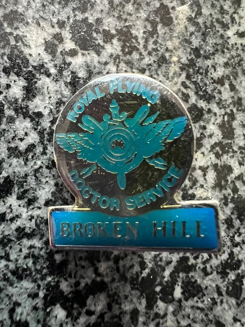 VINTAGE ROYAL FLYING DOCTOR SERVICE Broken Hill Souvenir Badge Hat ...