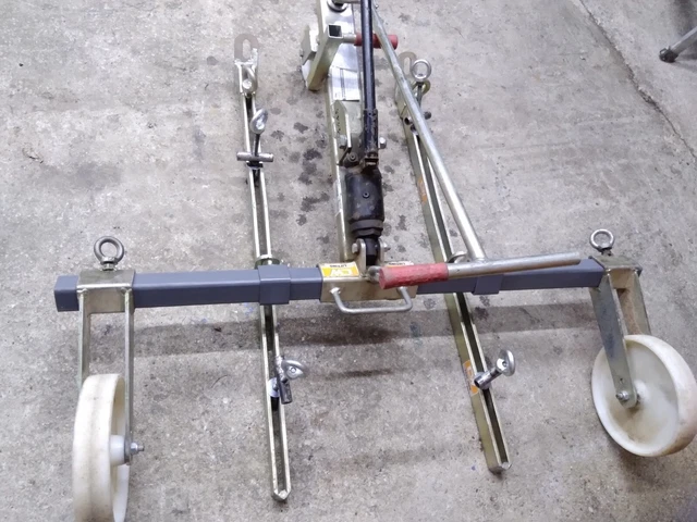 PROBST HYDRAULIC MANHOLE Lifter SDH-H-15 With Spreader Bars & Set 35mm ...