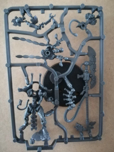 NECRON OVERLORD WITH Tachyon Arrow model new on Sprue Warhammer 40k ...