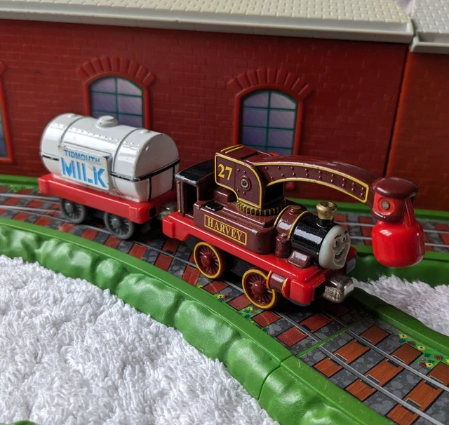 THOMAS THE TANK Engine Take N Play Harvey And Milk Train Learning Curve ...