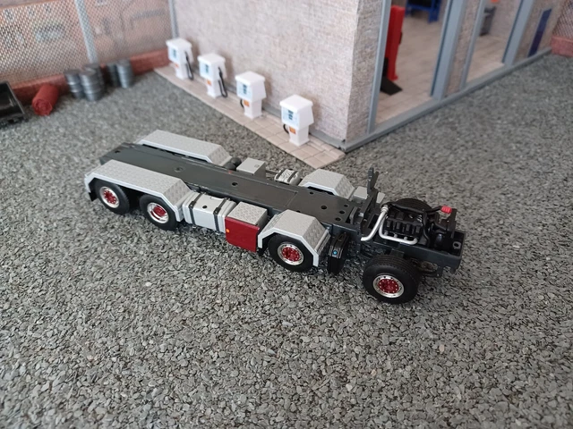 WSI MODELS, SCANIA R Highline 8X4 Chassis Frame. 1/50 Scale £49.99 ...