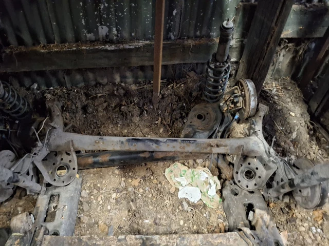 TOYOTA YARIS MK2 Rear Axle Subframe Crossmember Beam 05-14 (Disc Brakes ...