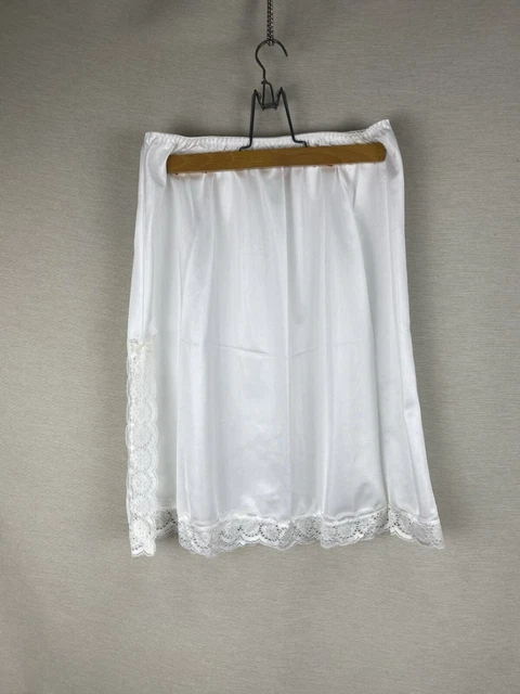 WHITE LACEY POLYESTER Slip With Cute Trim & Bow Size Large £17.00 ...