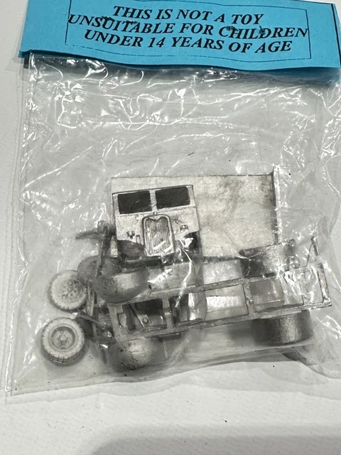 JOHN DAY MODELS new old stock-white metal model 1/76 COMMER CENTAUR B40 ...