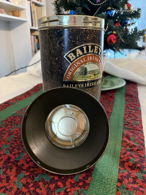 VINTAGE BAILEY’S IRISH Cream Tins, 2 Tins Made In England 70’s & 89 ...
