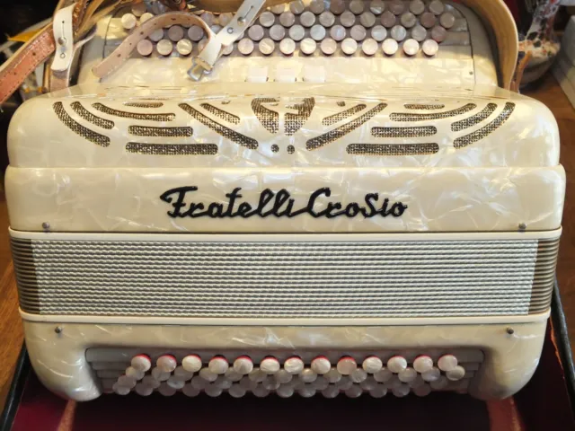 HARMONEON OU ACCORDEON chromatique Fratelli Crosio en superbe état dans ...