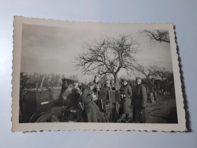 FOTO WEHRMACHT, LUFTWAFFE, Marschpause Etappe 2.Weltkrieg ! EUR 1,00 ...