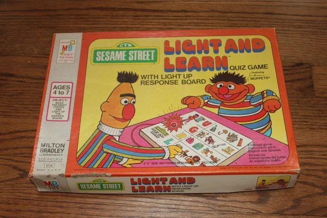 SESAME STREET LIGHT & LEARN Quiz Game Milton Bradley 4734 Vintage ...