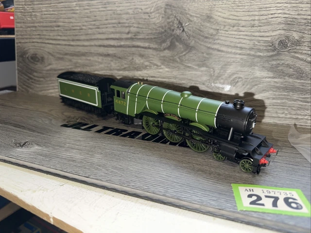 HORNBY LNER 4472 Flying Scotsman A1 Class 4-6-2 Model Steam Locomotive ...