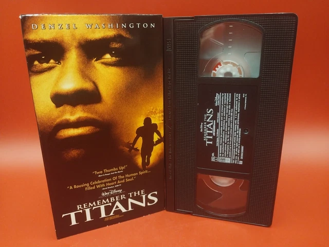 REMEMBER THE TITANS (VHS, 2001) Hayden Panettiere, Denzel Washington £4 ...