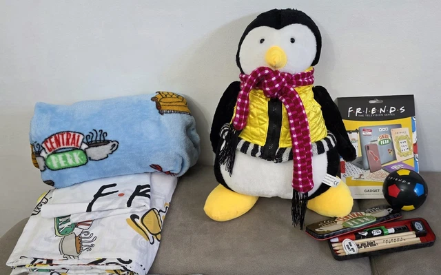 FRIENDS BUNDLE TV Series Joeys Friend HUGSY Plush Penguin Single Duvet ...