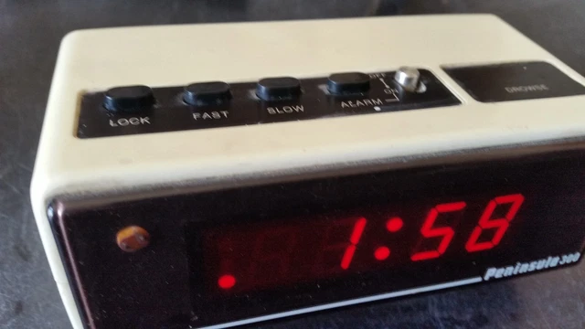 VINTAGE RETRO electric alarm clock led hamilco peninsula 300 $90.00 ...