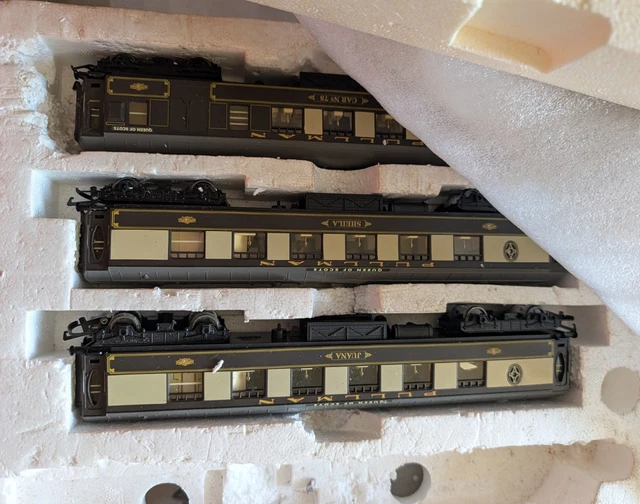 HORNBY OO GAUGE Pullman Coach Brown/Cream Analogue Two-Rail Era 5 MPN ...