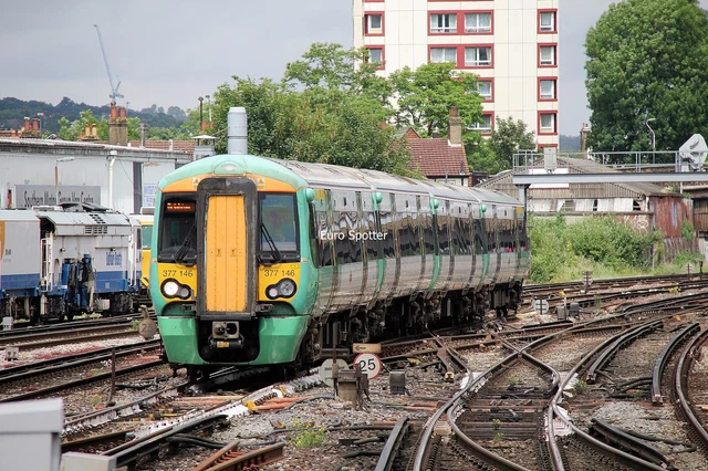 B198 35MM SLIDE Southern Class 377 377146 @ East Croydon [2] £3.54 ...