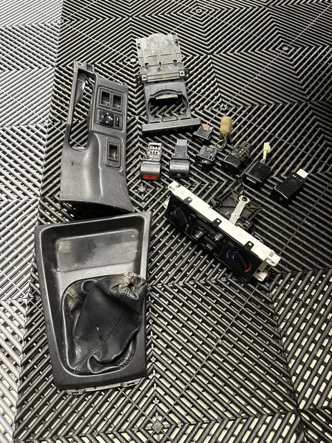 SUBARU IMPREZA Gc8 Centre Console Surround Trim Gear Gaiter Switches ...