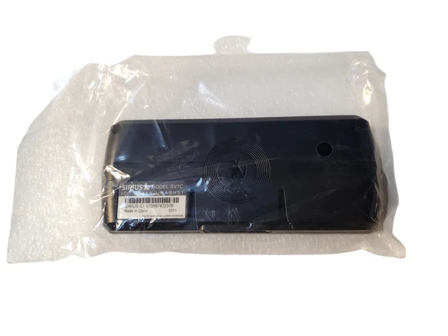 SIRIUS XM SATELLITE Radio Stratus 7 Radio & Home Kit SV7H1C - Open Box ...