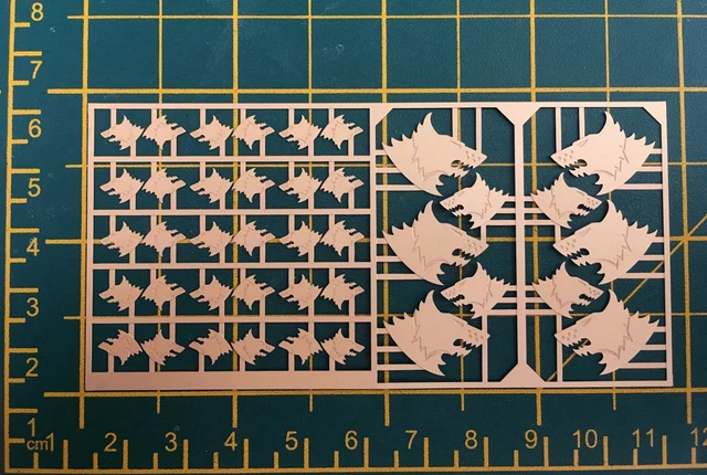 WARHAMMER 40,000 SPACE Wolves Space Marine Chapter Symbols Brass Etch £ ...