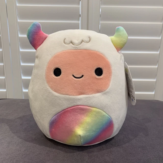 SQUISHMALLOW 8” YURI The Yeti Christmas USA Exclusive BNWT £21.99 ...