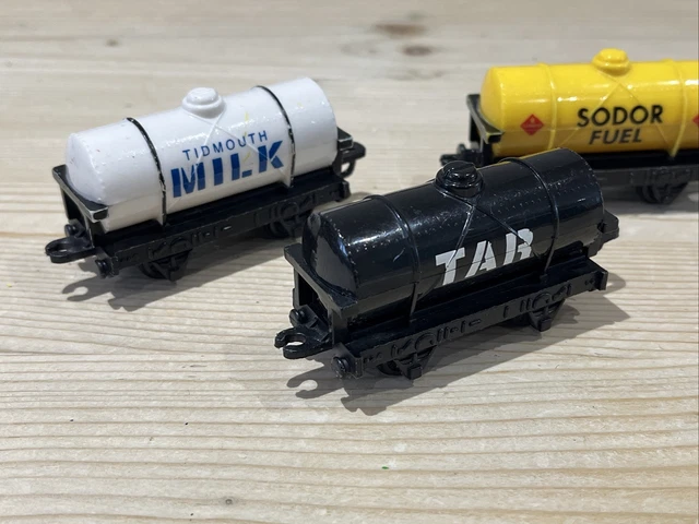 THOMAS THE TANK Engine ERTL Tar Sodor Fuel And Milk Tankers £7.00 ...