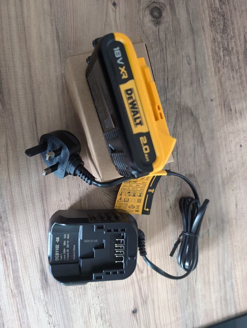 DEWALT BATTERY AND Charger £42.30 - PicClick UK