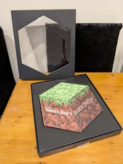 MINECRAFT BLOCKOPEDIA: AN Official Minecraft Book from Mojang ...