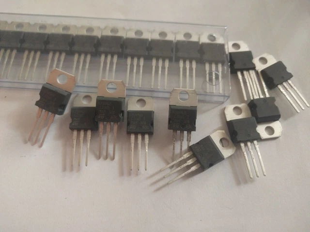 P20NM60 STP20NM60 MOSFET N-Ch 600 Volt 20 Amp -1Pcs (SC-1) EUR 2,42 - PicClick FR