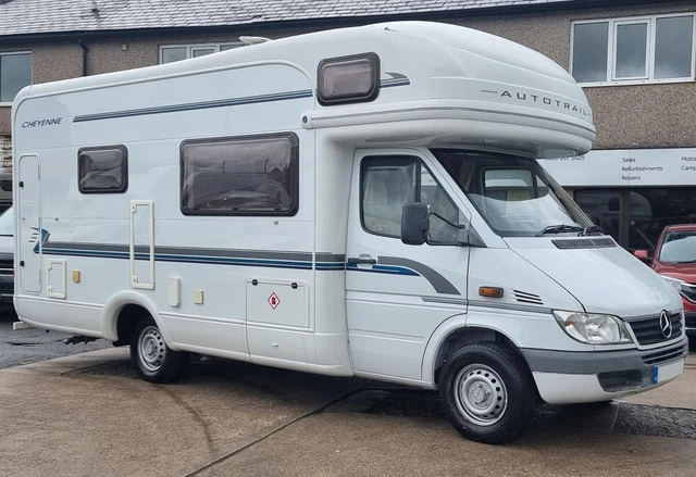 2006 AUTO-TRAIL CHEYENNE 635 SE Mercedes Sprinter 4 Berth Coachbuilt ...