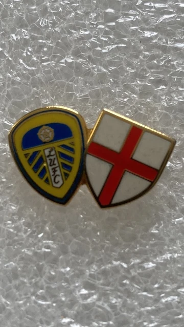 LEEDS UNITED SMALL Lufc/England Badge £4.00 - PicClick UK