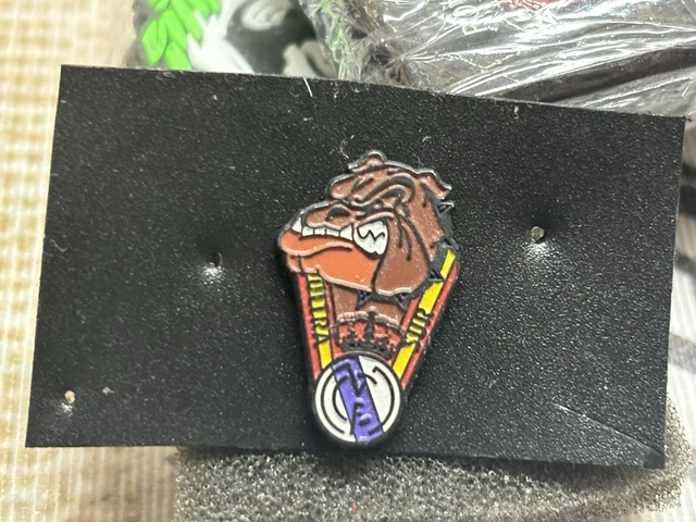 PIN BADGE SPILLE Ultras Sur Ultras Madrid EUR 10,00 - PicClick IT