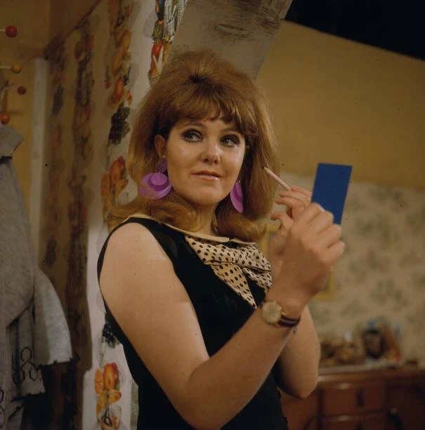 LYNN REDGRAVE A Scene From The Tv Play 'I Am Osango' 1967 Old Photo EUR ...