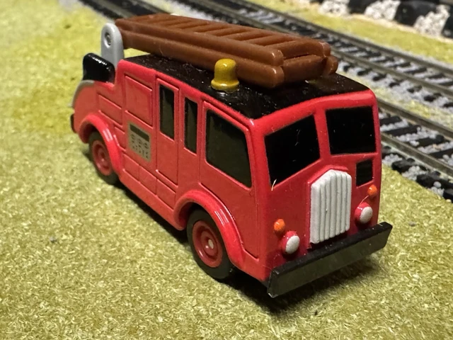 SODOR FIRE ENGINE ERTL Thomas The Tank Engine & Friends £9.99 - PicClick UK