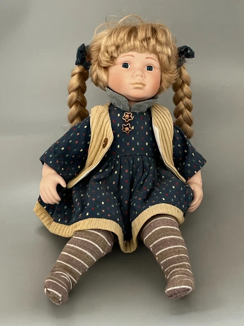 THE LEONARDO COLLECTION Porcelain Doll #JG £13.99 - PicClick UK