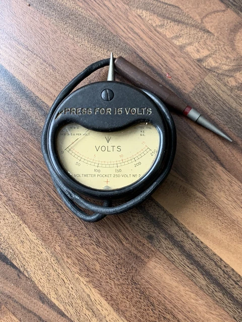 WW2 BRITISH MILITARY Voltmeter Pocket 250 Volt No.2 Moving Coil ...