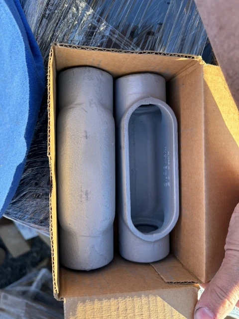 BOX OF 2 O-Z/Gedney OZGC47, RIGID CONDUIT BODY, 1-1/4 IN COND BODY FORM7 C $49.48 - PicClick AU