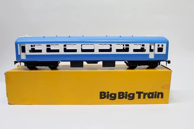 TRIANG BIG BIG TRAIN RV257 O Gauge Passenger Coach Blue - Boxed £19.99 ...