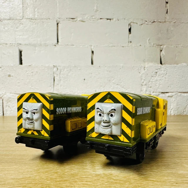 IRON ARRY & Bert Thomas the Tank Battery Motorised Trackmaster TOMY ...