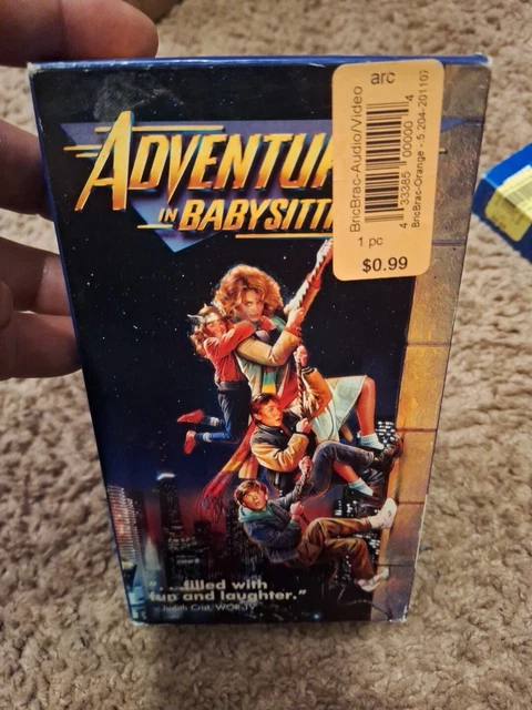 ADVENTURES IN BABYSITTING (VHS 1987) Elisabeth Shue, Keith Coogan ...