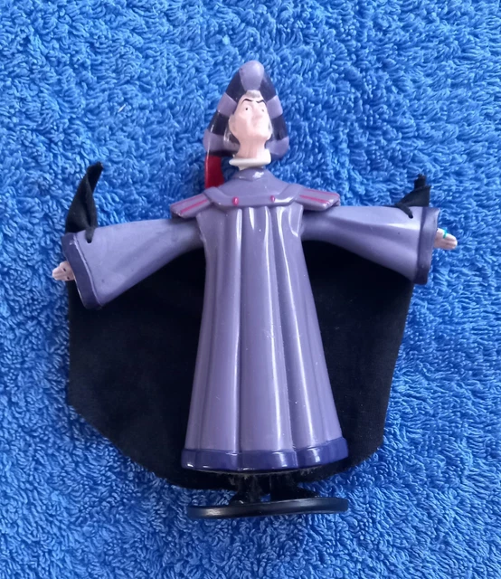 DISNEY HUNCHBACK OF Notre Dame FROLLO Figure Rare £9.99 - PicClick UK