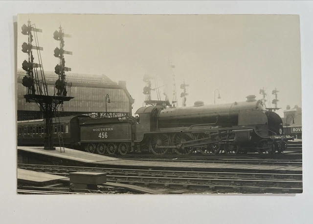 SR RAILWAY LOCOMOTIVE Photograph - 456 Sir Galahad Waterloo Station ...