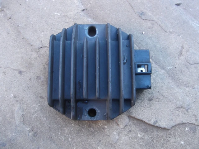 YAMAHA YZF R125 2013 Model Rectifier & Regulator Assembly (1) £13.99 ...