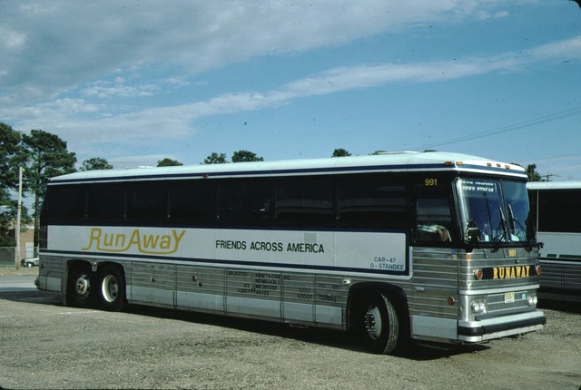 RUNAWAY MCI BUS Kodachrome Original Kodak Slide £1.88 - PicClick UK