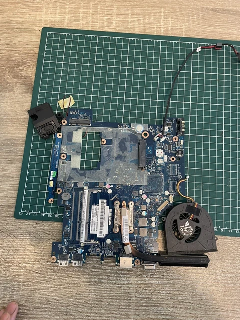 LENOVO G575 LAPTOP Motherboard main board PAWGD LA-6757P AMD C-50 CPU £ ...