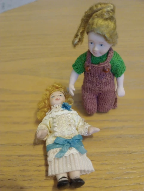 2 DOLLS HOUSE 1/12th Scale Child Figures, one kneeling and one standing ...