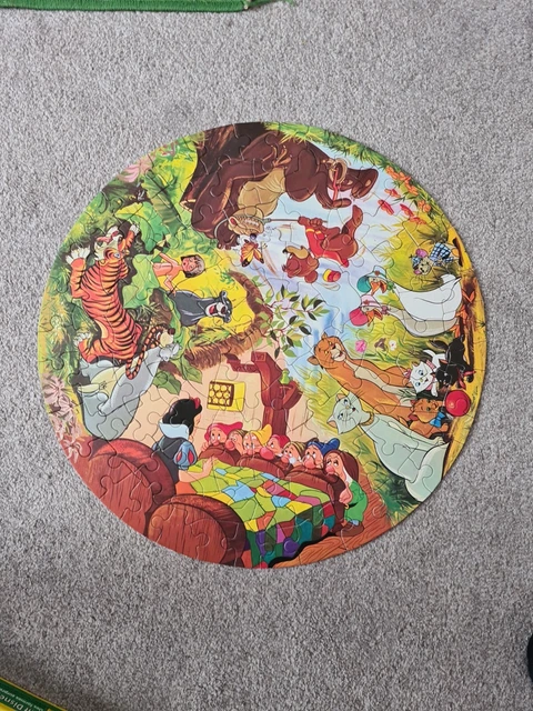 VINTAGE WADDINGTONS WORLD of Walt Disney Circular Jigsaw 1981 Complete ...