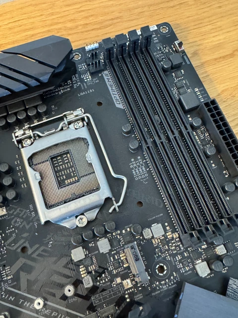 ASUS ROG STRIX Z390-F, LGA 1151, Intel Motherboard £26.70 - PicClick UK